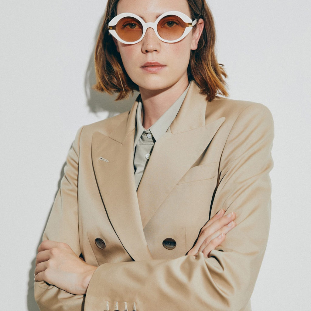 Els looks en color beix ja no et semblaran avorrits! - Òptica Pasteur